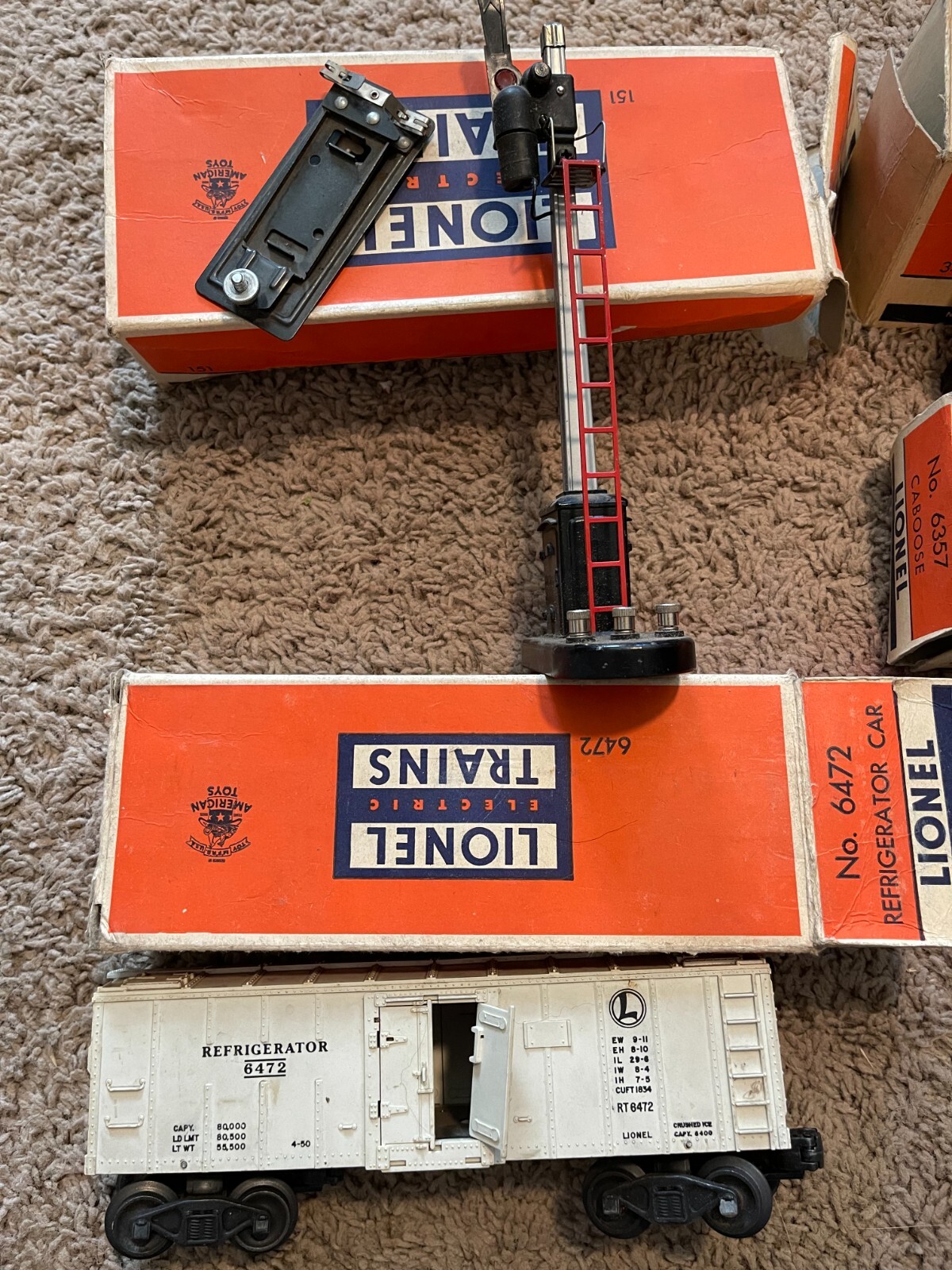 Lionel Trains LOT Cars + Tracks + Transformer 3461 6456 6019 6466WX ...