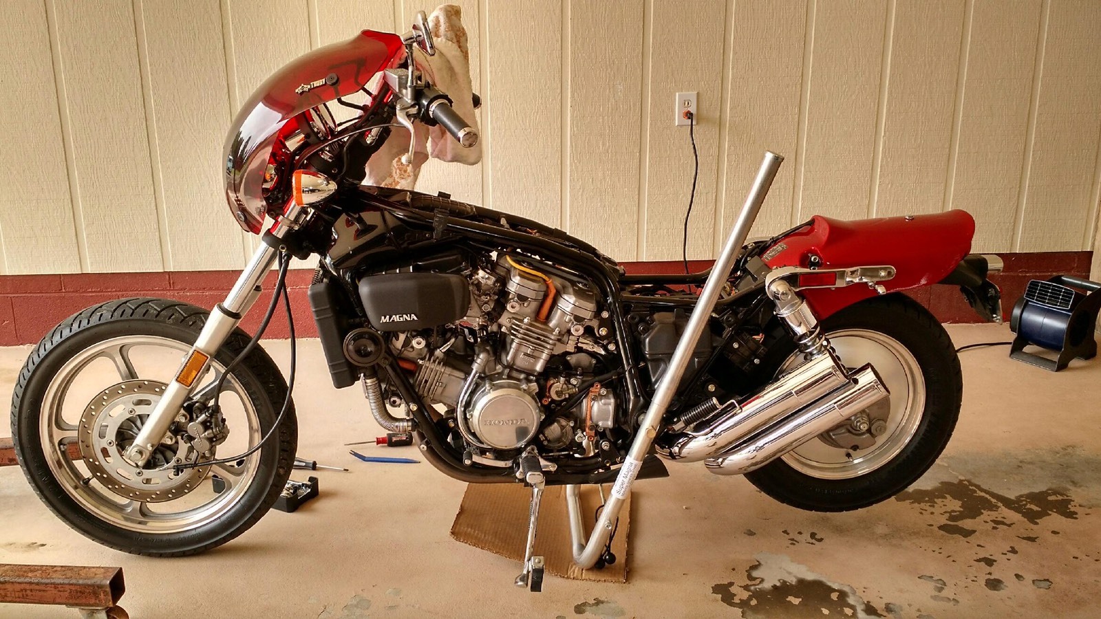 Honda Super Magna 1987 VF700C 1988 VF750C Custom Center Stand Jack Lift ...