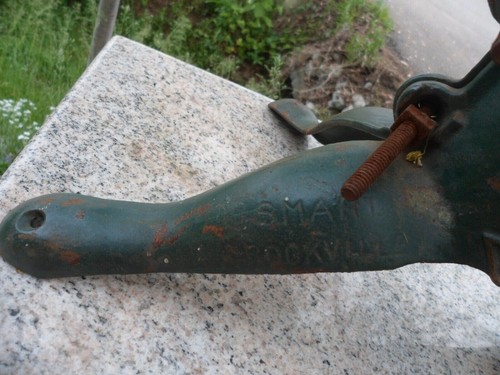 Christmas Tree Stand Brockville CAST IRON No. 1 A Merry Xmas Smart ...