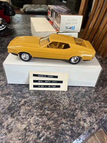 Old AMT - 1971 Mach 1 Ford Mustang Dealer PROMO MODEL 1/25 Nrmt Rare ...
