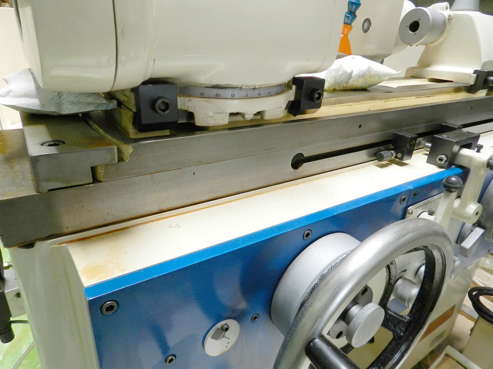 GROMAX UNIVERSAL CYLINDRICAL GRINDER JMC400H, Distance between centers ...