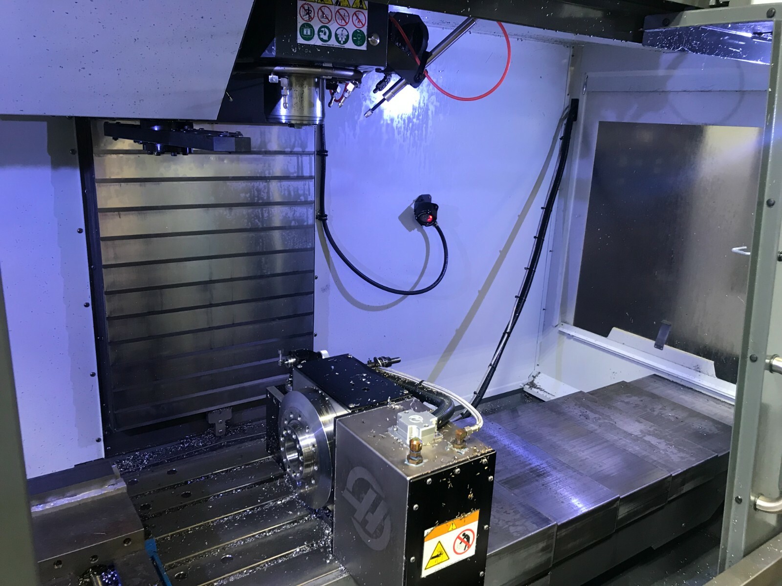 HAAS VF4-SS, 2020 - HRTA6 ROTARY, PROBING, 5TH AXIS DRIVE, SMTC ...