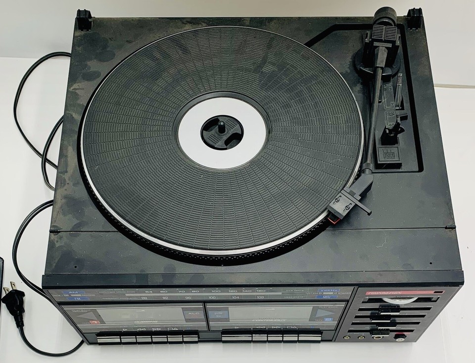 Soundesign Vintage Sound Design Stereo Tape Record Player Radio | Model ...