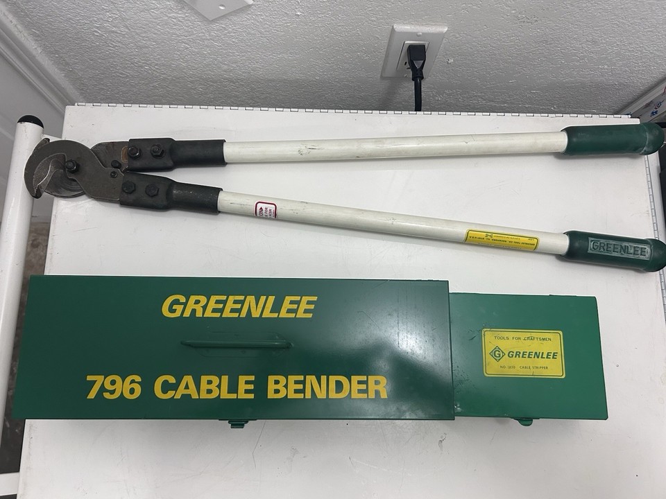 Greenlee Tools No. 1910 kit, Wire Cutters, 1820 Cable Stripper & 796 ...