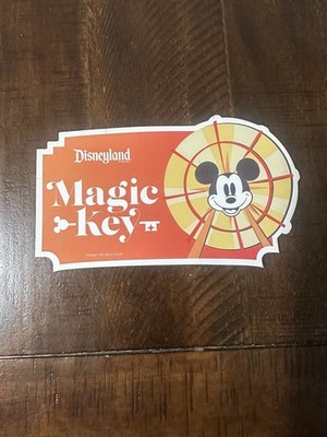Disneyland Magic Key Annual Pass Holder Magnet Mickey Mouse Ferris ...