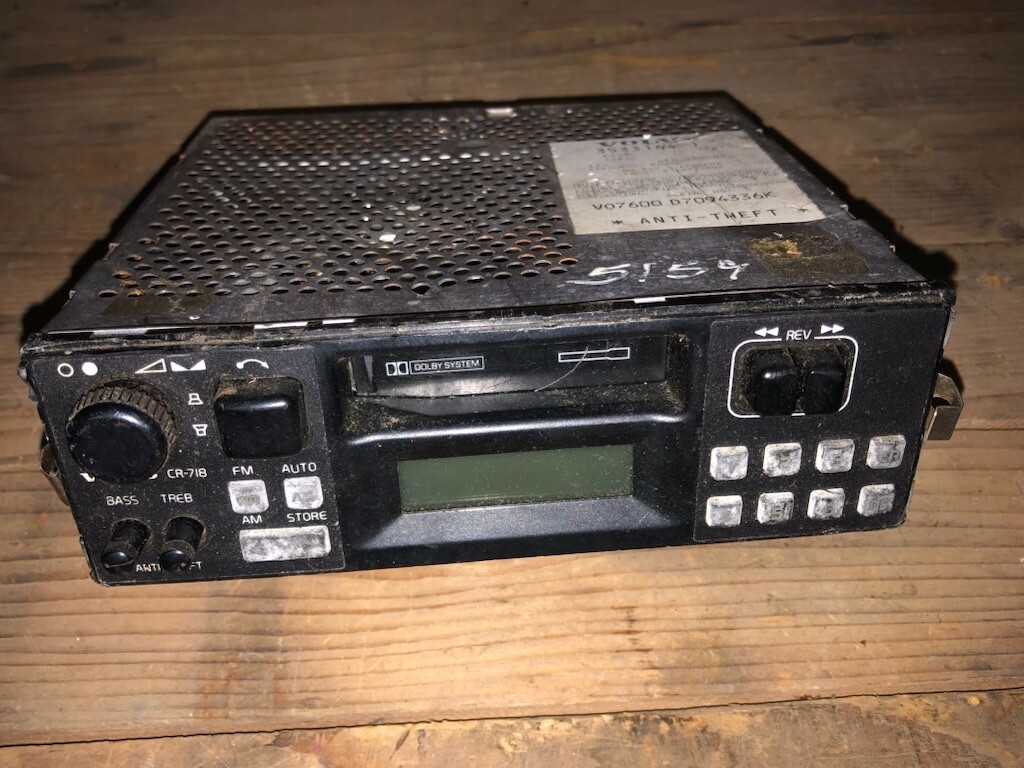 VOLVO 740 760 940 FRONT RADIO STEREO CASSETTE PLAYER AM FM RECEIVER ...