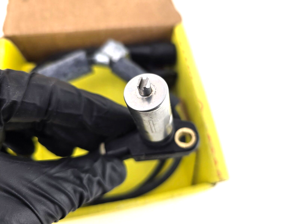 NOS Genuine Bosch Mercedes LH Front ABS Speed Sensor C126 W126 560SEC ...