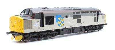 VITRAINS 'OO' GAUGE V2038 RAILFREIGHT METALS GREY CLASS 37 #37201 ...