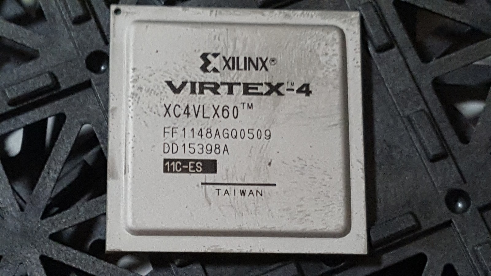 Xilinx Vertex-4 XC4VLX60 1148 Pin FPGA 11C-ES-FPGA Credence CPU IC Chip ...