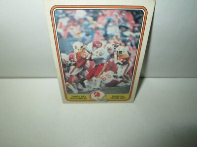 TAMPA BAY BUCCANEERS Tropical Storm 1981 Fleer Card #54 LEE ROY SELMON ...