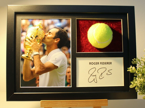 ROGER FEDERER AUTOGRAPH in elegant display with tennis ball + frame A4 ...
