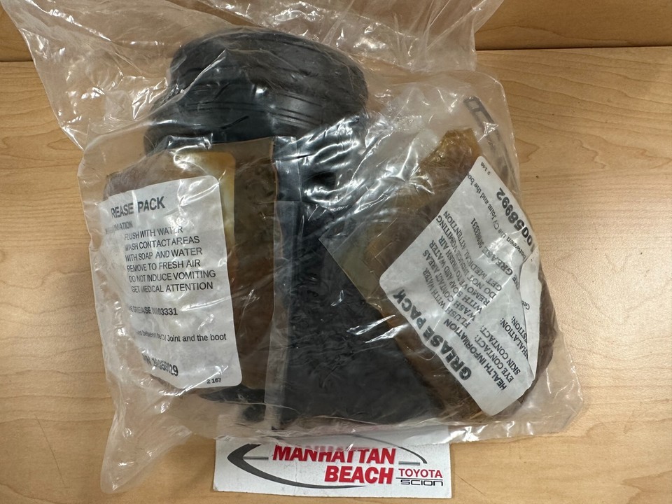 NEW GENUINE TOYOTA 05-23 TACOMA 4X4 INNER & OUTER AXLE BOOT KIT 04428 ...