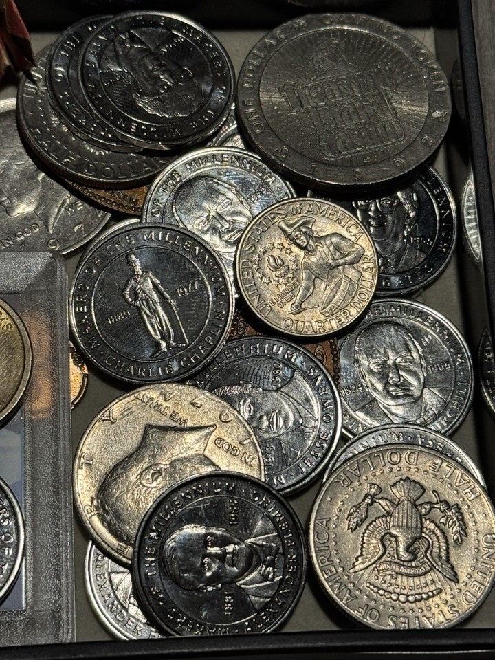 Grandpa’s Trinket Box Full Of Vintage US Coins And Tokens Some Silver ...