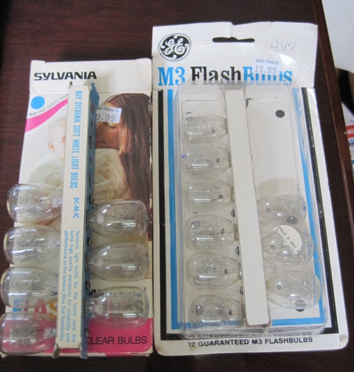 Lot of 16 Vintage GE & Sylvania Blue Dot M-3 CAMERA FLASHBULBS Photo ...