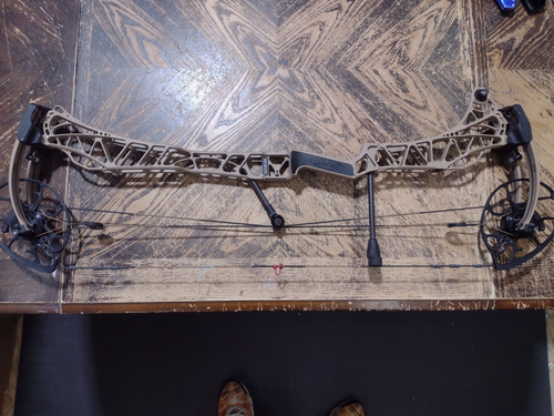 MATHEWS LIFT 33...USED...LEFT HAND...EARTH COLOR | eBay