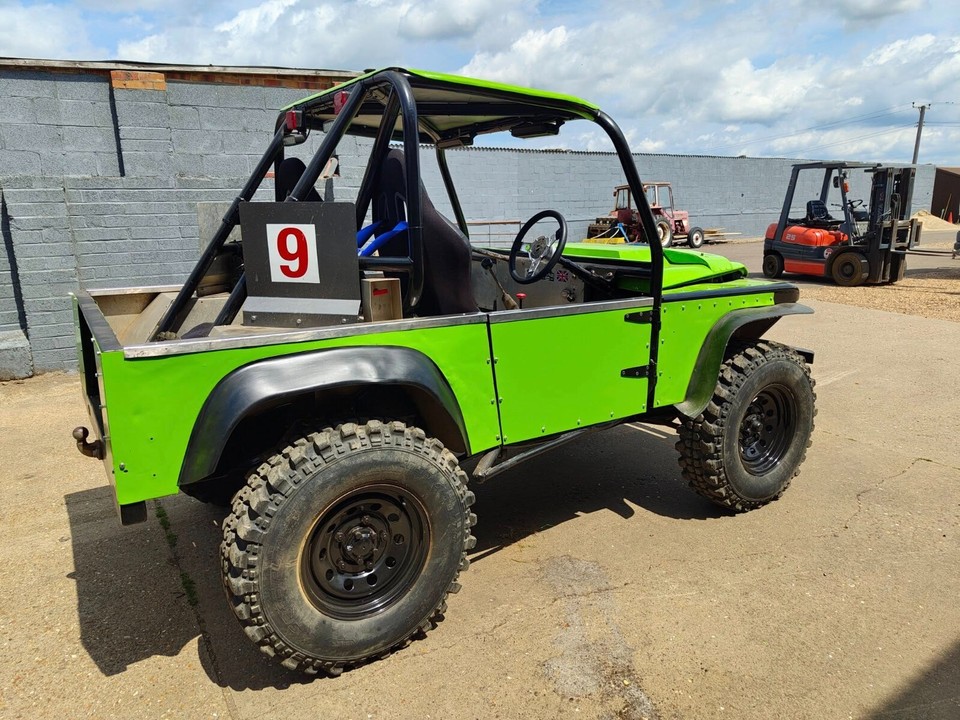 Land Rover Off-Road Trials Competition Car 4L V8 Manual Comp Safari ...