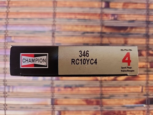 BRAND NEW Box of 4 Champion Copper Plus Spark Plugs RC10YC4 (346) | eBay