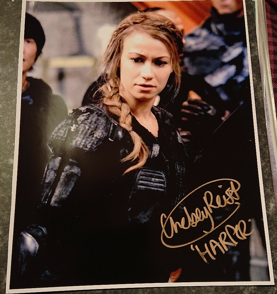 Reist Chelsey Chelsey Reist Auf Der German Comic Con Spring Edition In