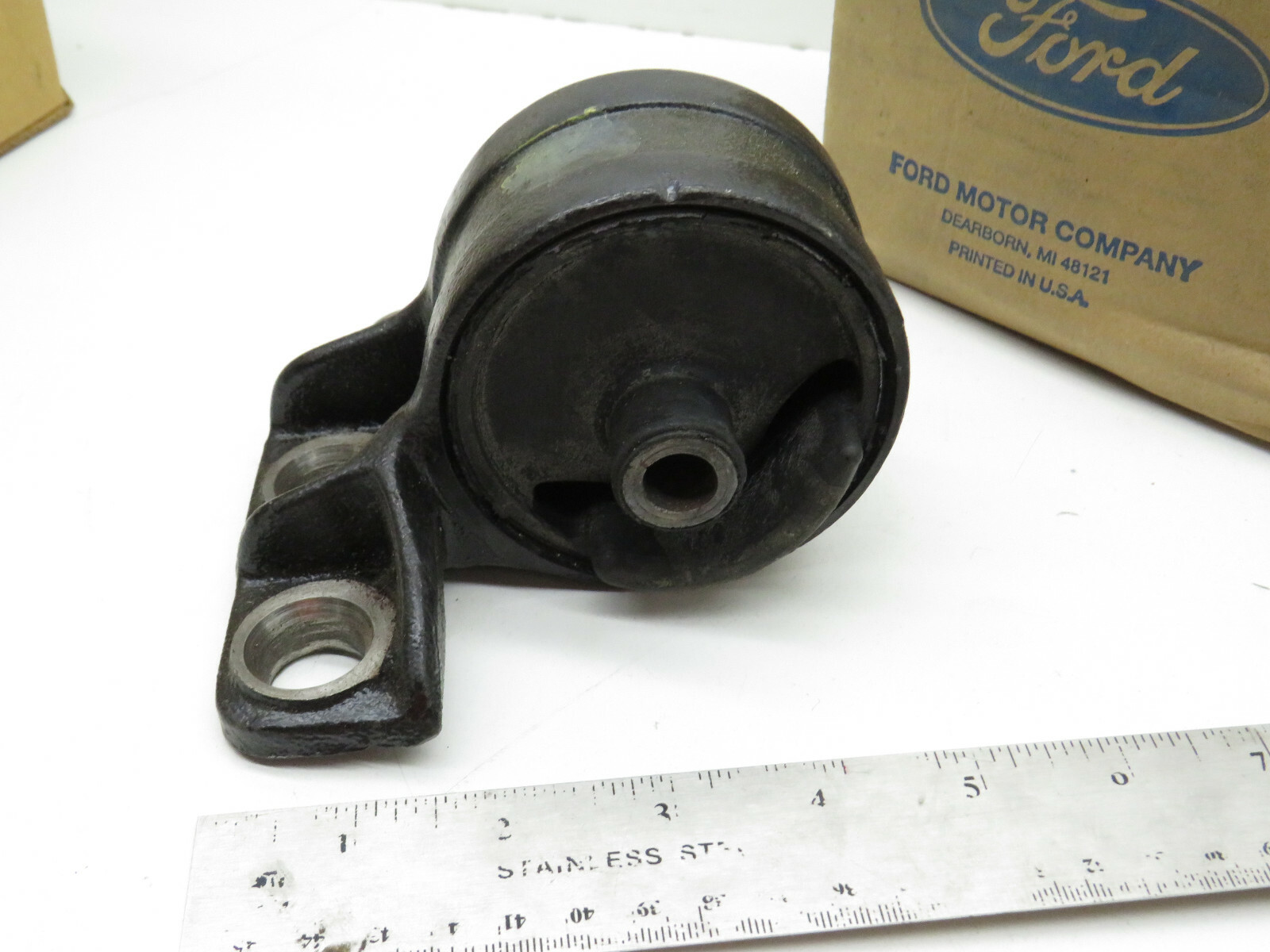 Genuine Ford F5CZ-6038-B Side Mount Insulator, OEM F5CZ6038B | eBay