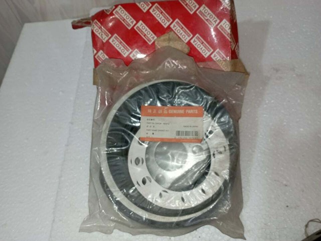 TOYOTA OEM Trunnion Seal Kit 04434-60012 04434-60015 Land Cruiser ...