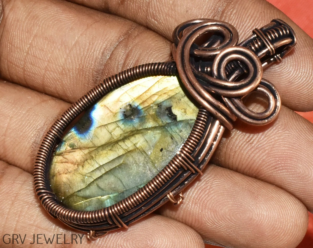 Wire Wrapped Labradorite Pendant