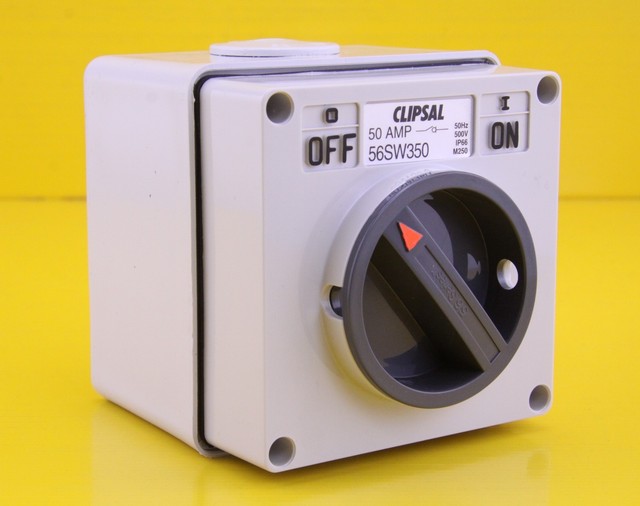 Clipsal 56SW350 56 Series Surface Switch 1 Gang 3 Pole 500v 50a for ...