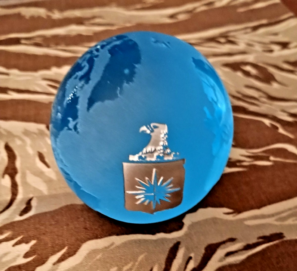 CIA Eagle and Shield Globe World Paper Weight Paperweight | eBay