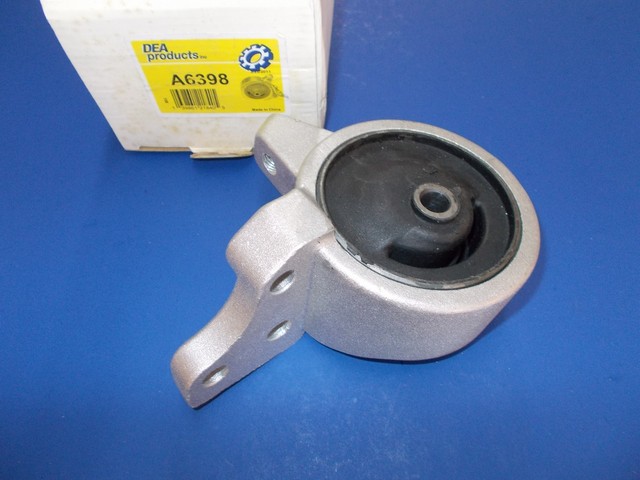 DEA A6398 Front Right Engine Mount for sale online | eBay