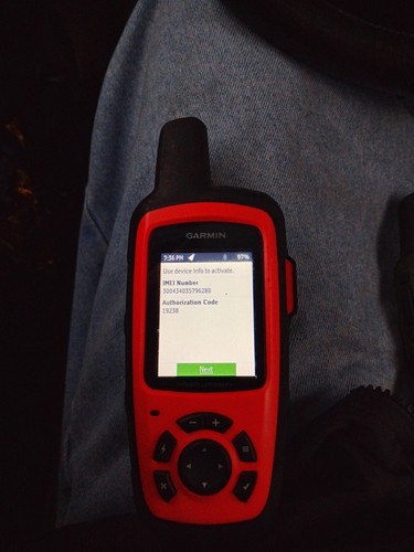 Garmin inReach Explorer+ Handheld Satellite Communicator and GPS ...