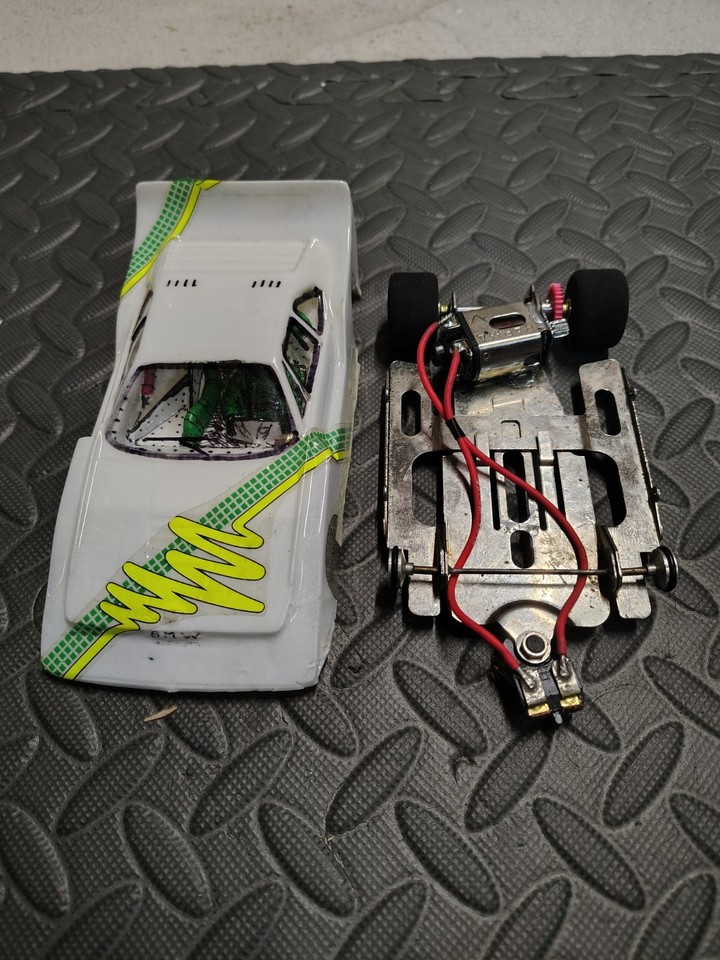 Slotcar 1/24, PARMA flexi 2 chassis , PARMA V motor with Viper 16D ...