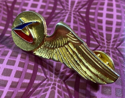 AIRLINES - Airline Airways - HOSTESS & CREW - BADGE half WINGS pin ...