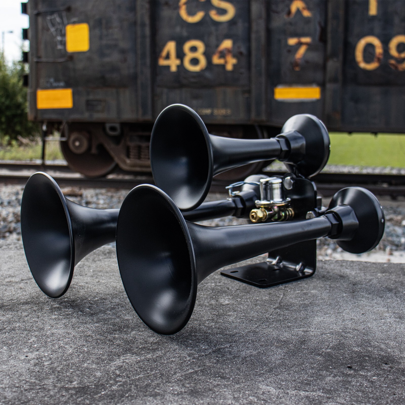 HornBlasters Outlaw Black 228H Loud Train Horn Kit for Truck with ...