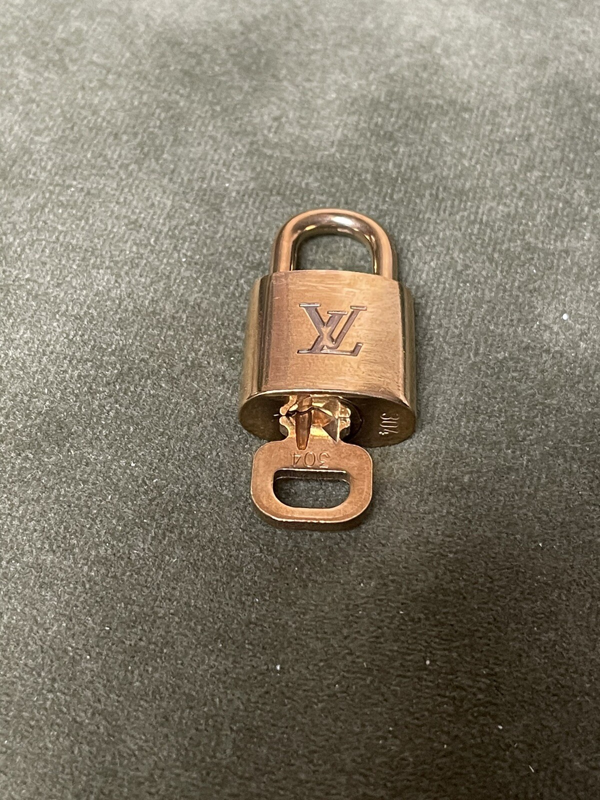 Authentic Louis Vuitton Lock And Key #304 - Gem