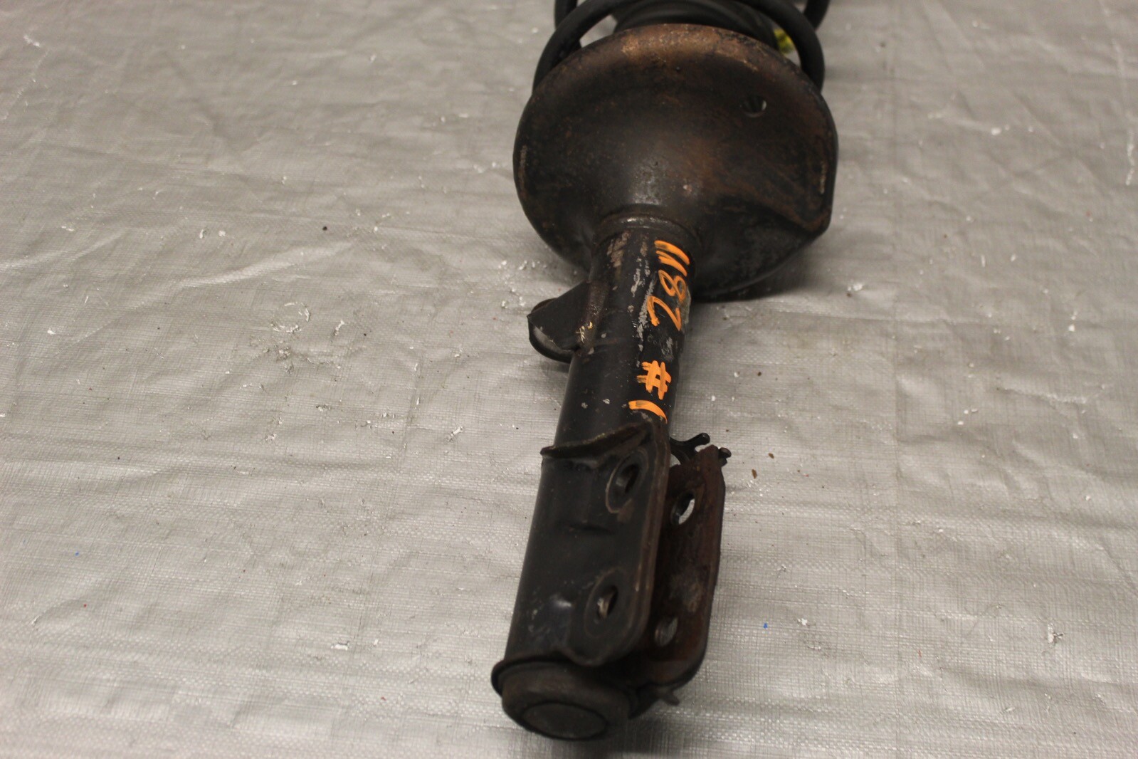 2004 04 PONTIAC GTO LS1 5.7L OEM LH DRIVER FRONT SHOCK & SPRING *RUST ...
