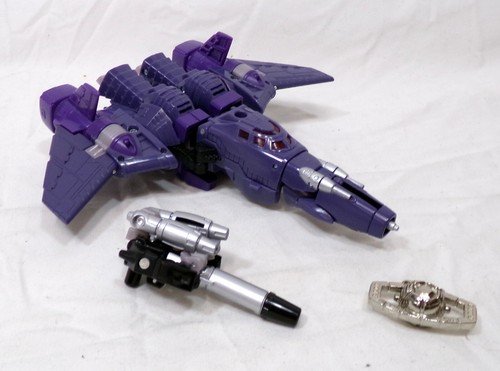 Hasbro Transformers Reveal the Shield Battle in Space Cyclonus Complete ...