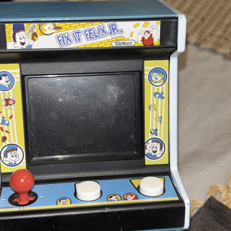 Disney Fix It Felix Jr. Mini Arcade Game Handheld Machine Wreck It ...