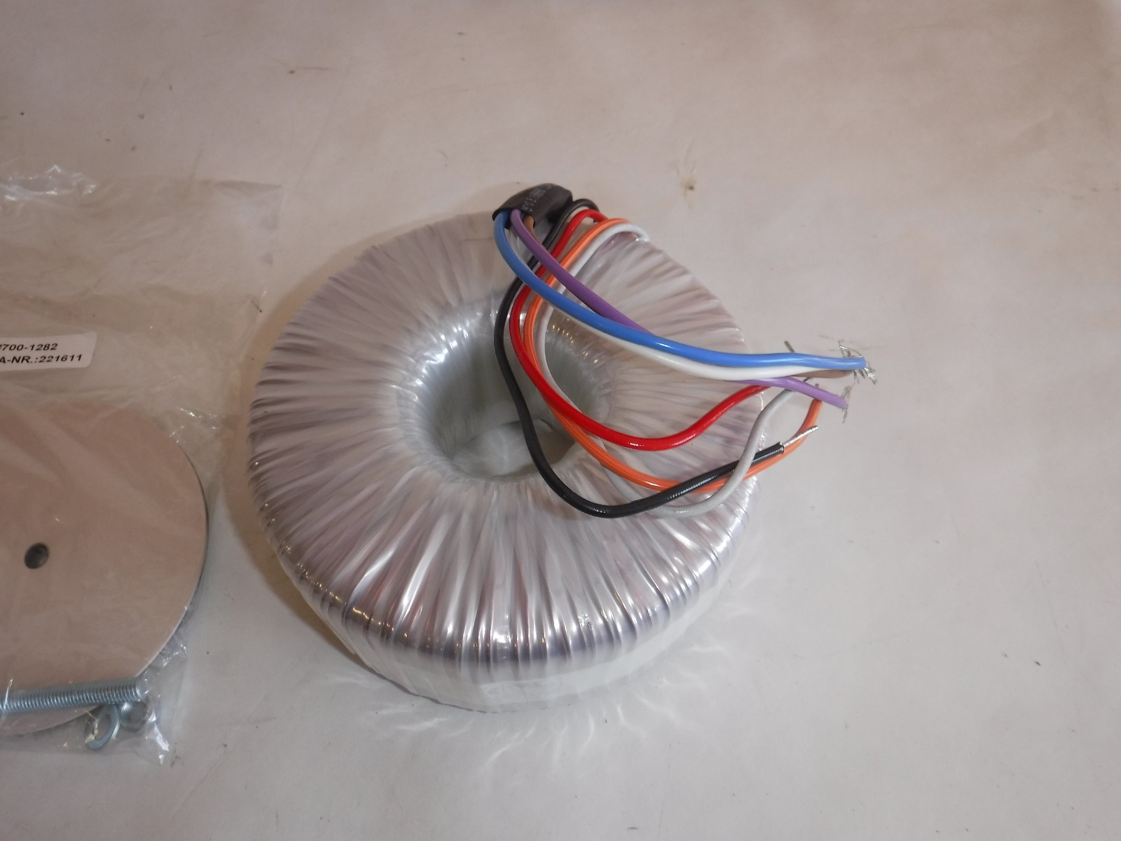 BLOCK RKD 800/2X115 Toroidal Transformer, 72mm x 172mm, 800 VA, 2 x ...