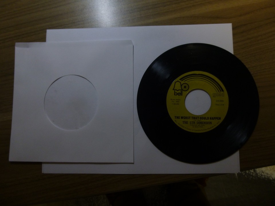 Old 45 RPM Record - Bell 25,000 - 5th Dimension - Aquarius / Let the ...