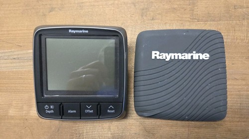 Raymarine i50 Depth Instrument Display E70059 New showroom Unit | eBay