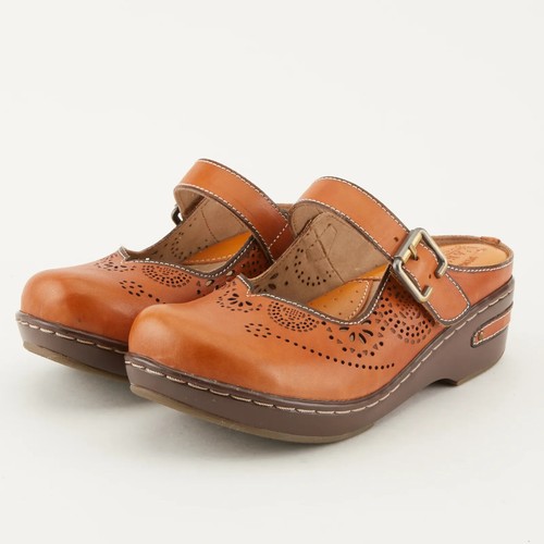 L’Artiste by Spring Step Women's Aneria Leather Laser-Cut Clog - Camel ...