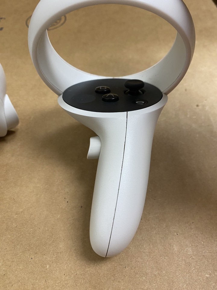 Genuine Oculus Quest 2 Left Right Controller (Pair) | eBay
