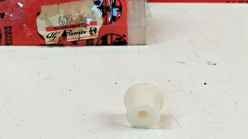 Alfa Romeo 164 MY87 - 97 Plastic Pin Steering Wheel Screw 60511644 ...