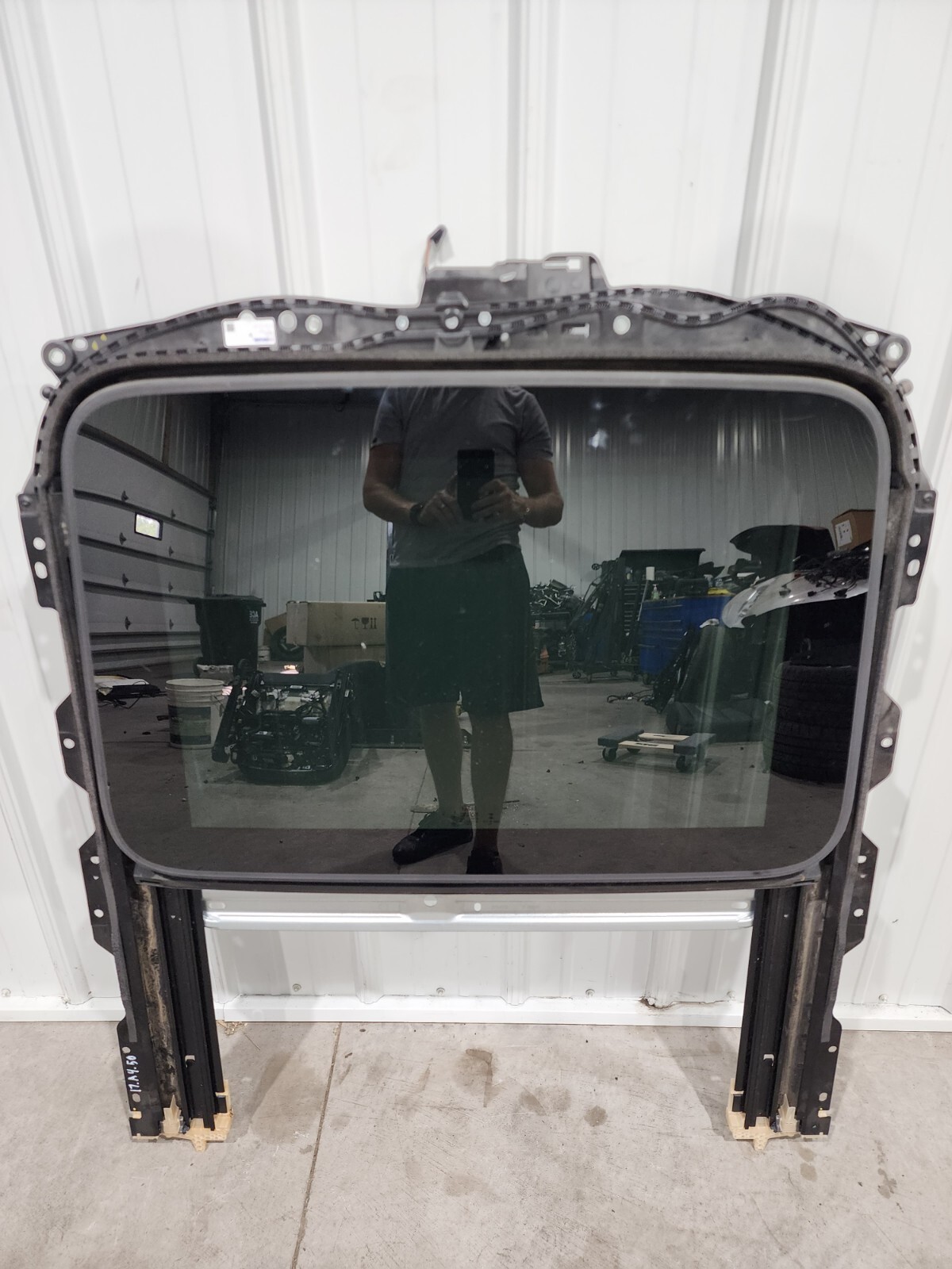 2017 2018 2019-2023 AUDI A4 S4 SEDAN SUNROOF FRAME WINDOW GLASS ...