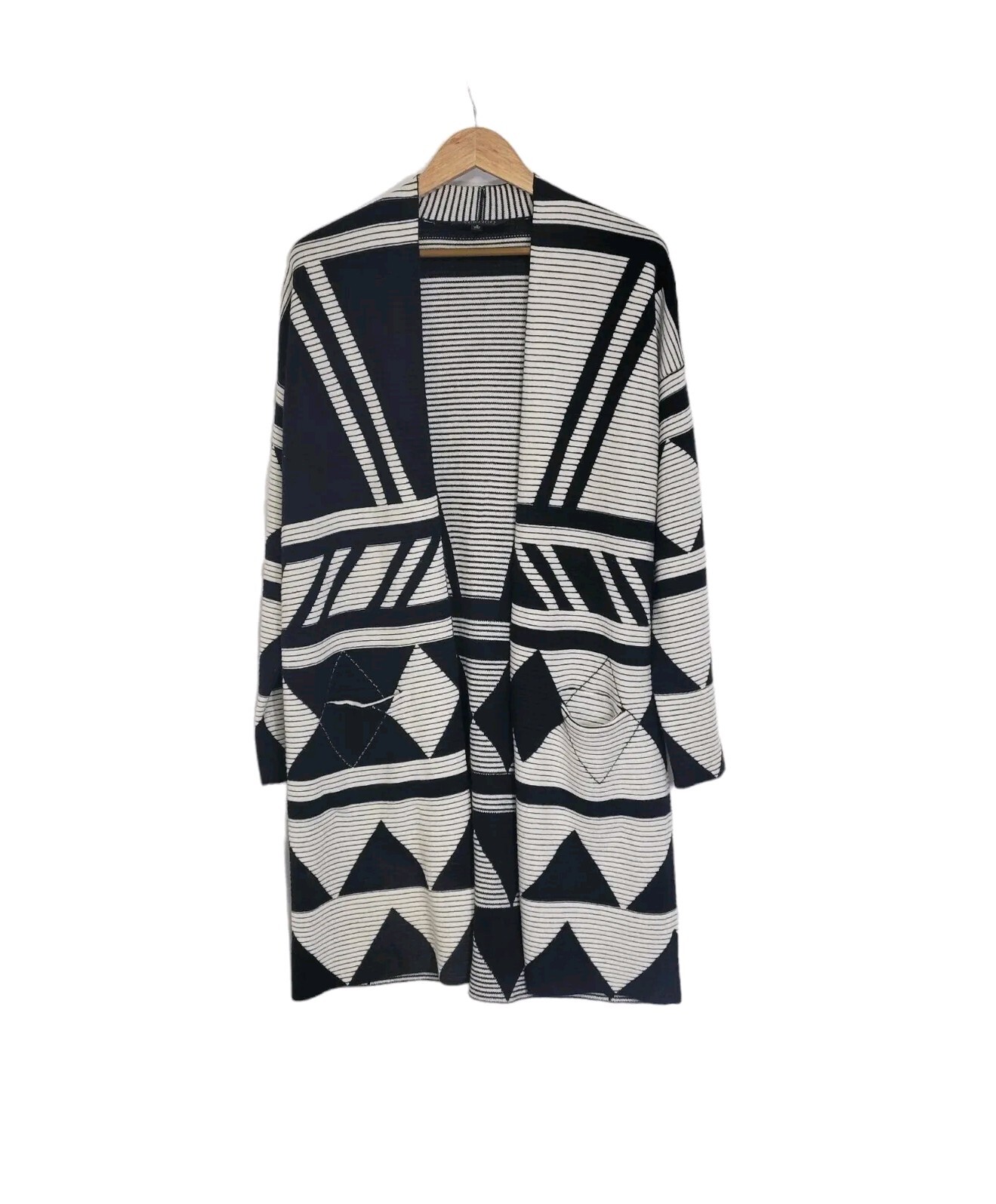 Vertigo Black & White Geometric Pattern Open Front Cardigan Sweater ...