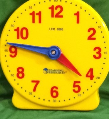 LEARNING Resources 12 Hour Demonstration Clock - Learn To Tell Time ...