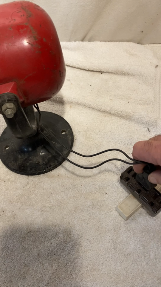 FEDERAL Sign &Signal Air Raid Siren Warning Red Vintage Electric ...