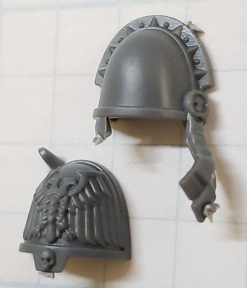 40k Space Marines Bits Company Captain Aquila & Crest Shoulder Pads #47 ...