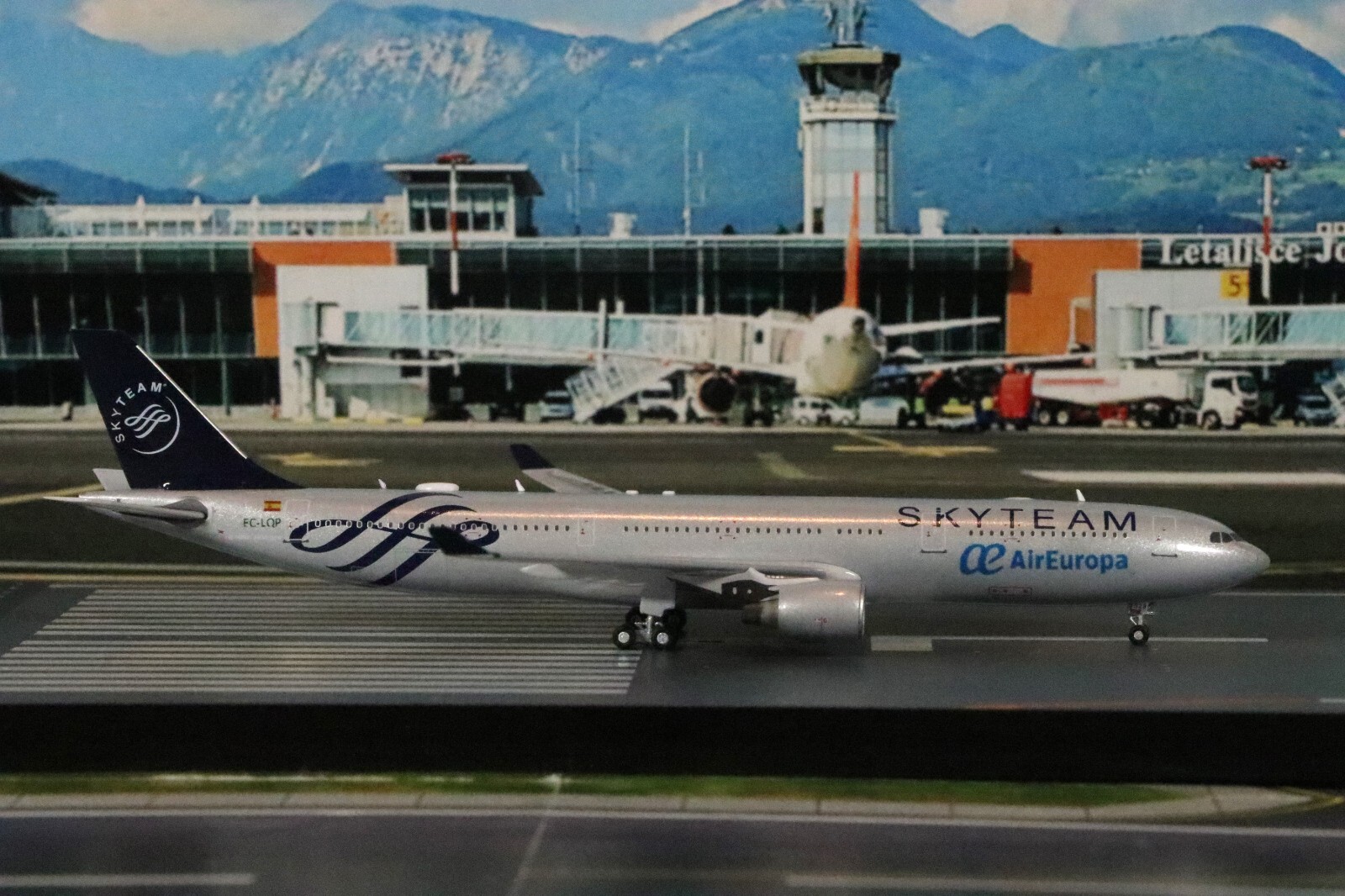 1:400 Air Europa A330 - SKYTEAM A330 | eBay