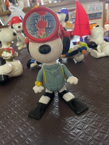Rare Snoopy Vintage McDonalds Connectable Scuba Snoopy 2000 Collectable ...