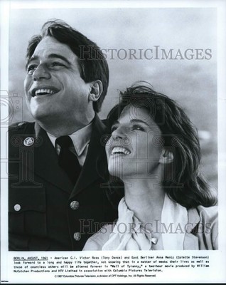 1987 Press Photo Tony Danza, Colette Stevenson in "Wall of Tyranny ...